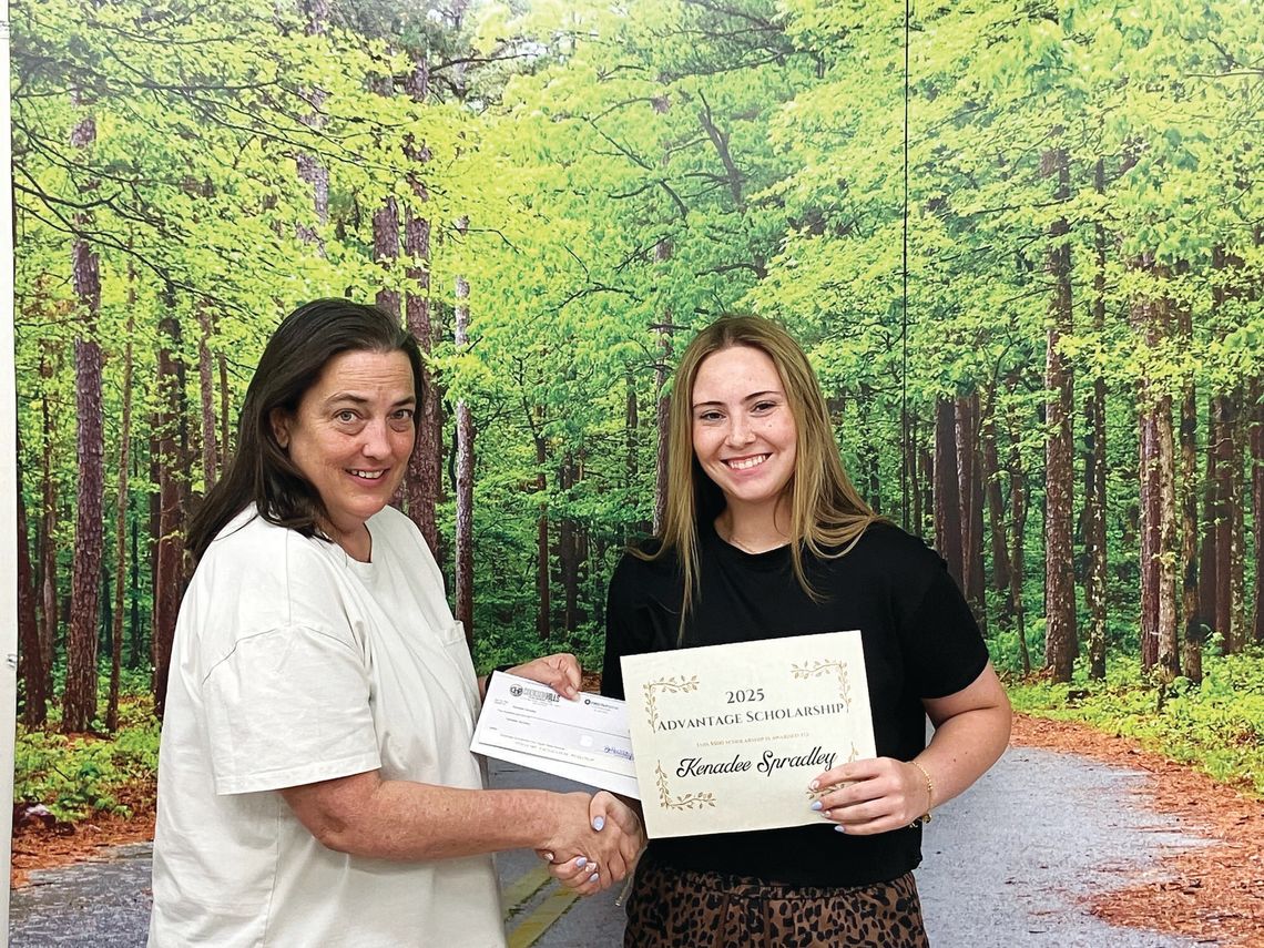 Spradley Receives Advantage Scholarship